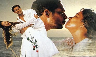 गाते थे पहले अकेले Gaate The Pehle Akele Lyrics in Hindi – Khamoshi ...